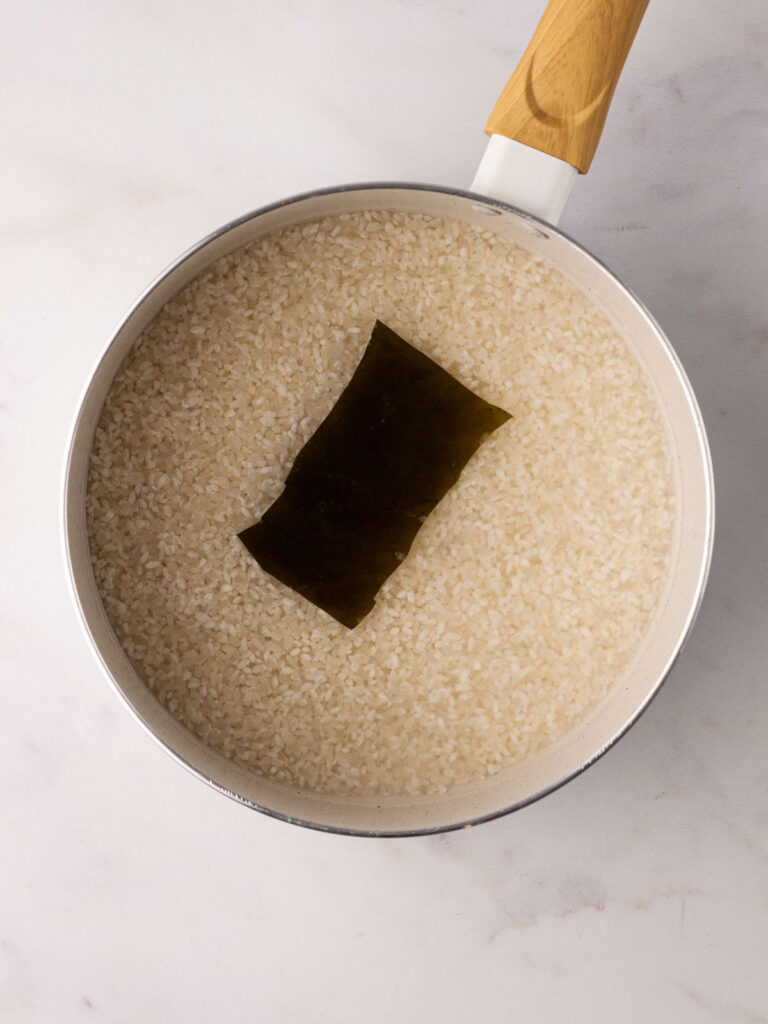 How to Cook Perfect Sushi Rice on The Stove (without a rice cooker ...